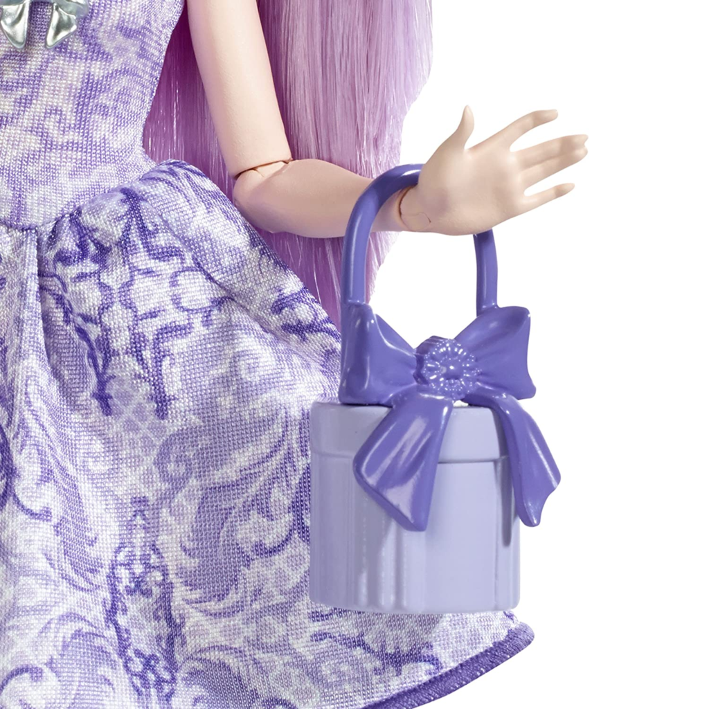 Ever After High Birthday Ball Duchess Swan