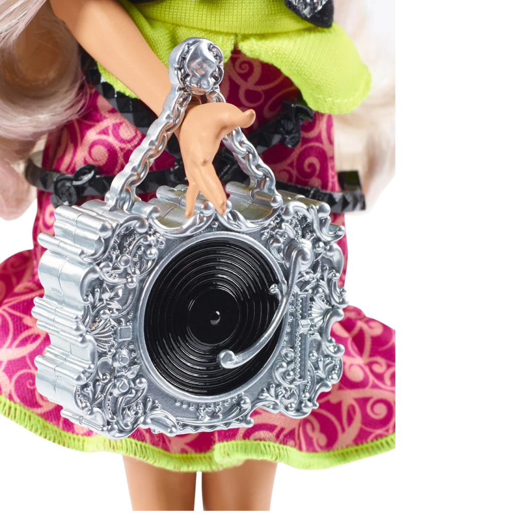 Ever After High Signature Melody Piper
