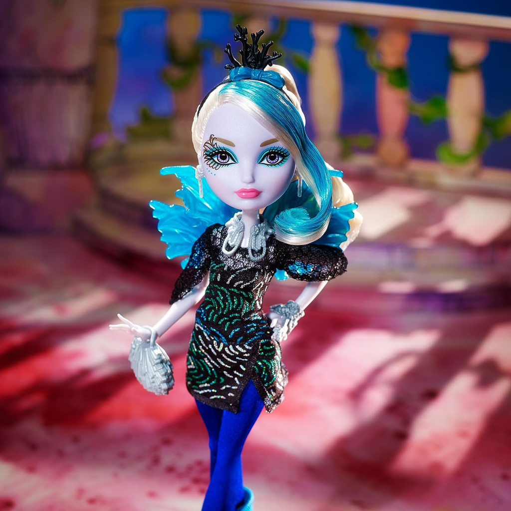 Ever After High Signature Faybelle Thorn