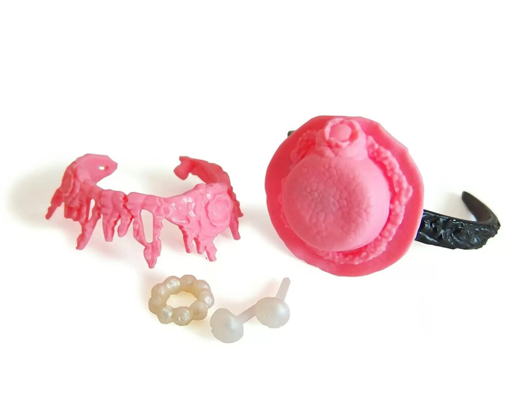 Monster High Generation 1 Frights Camera Action Hauntlywood Honey Swamp